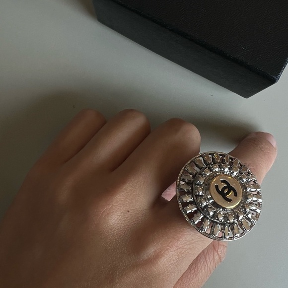 CHANEL | Jewelry | Chanel Vintage Silver Cc Logo Ring Size 65 | Poshmark